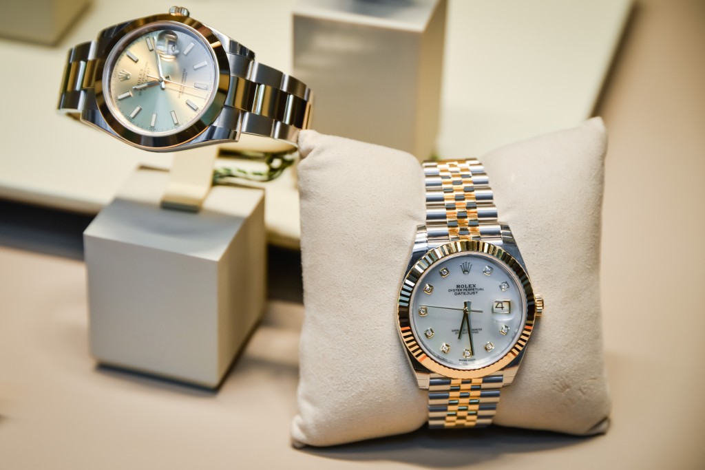 3 Proper Ways to Take Good Care of Your Rolex - Feminist Peace Network